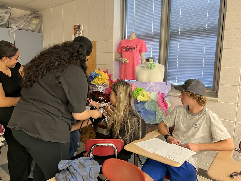 Health Occupations Students Practice Real Life Skills | Whitewater High